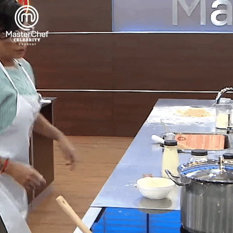 Masterchef GIF by Canal 10 Uruguay - Find & Share on GIPHY