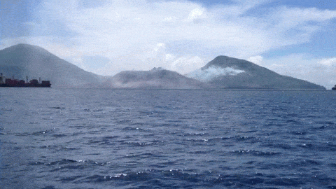 Volcano Eruption GIF - Find & Share on GIPHY