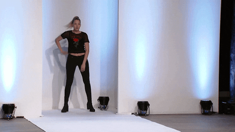 Pose Supermodel GIF by RTL 5 - Find & Share on GIPHY