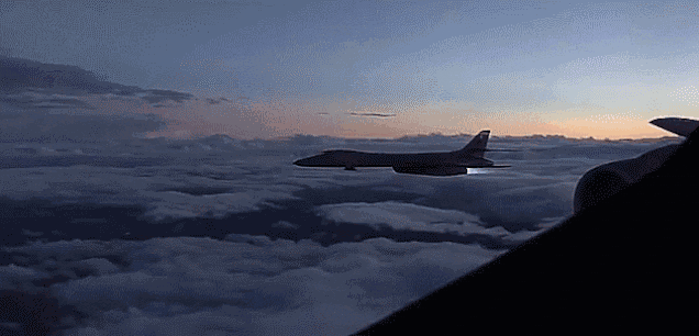 The B-2. Awesome and scary at the same time.... > General Discussion ...