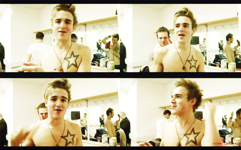 Tom Fletcher GIFs - Find & Share on GIPHY