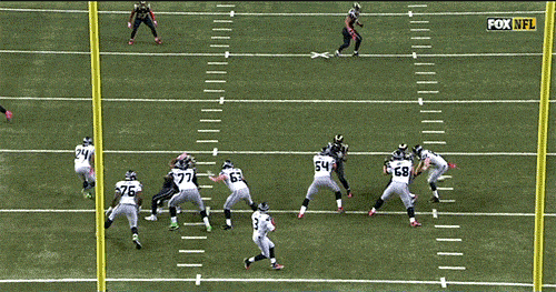 Russell Wilson Run GIF - Find & Share on GIPHY