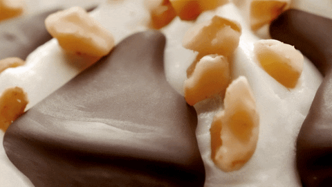 Chocolate Snack GIF by Cornetto España - Find & Share on GIPHY