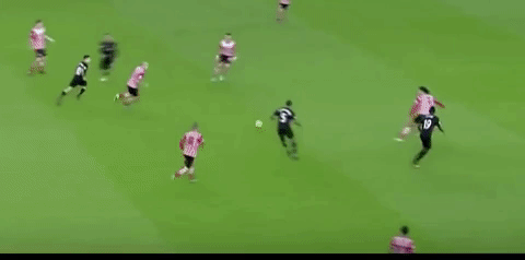 Van Dijk bullying Lukaku : r/LiverpoolFC