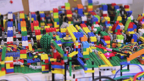 Lego House GIF - Find & Share on GIPHY