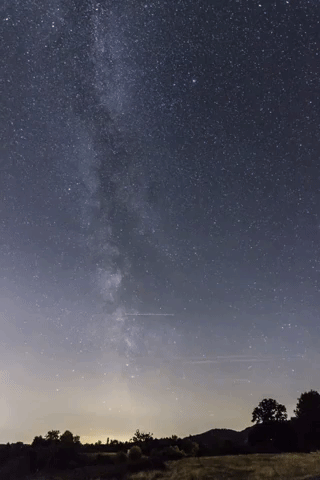 First attempt at a time lapse | 2018 Perseid meteor shower [OC] : r/gifs